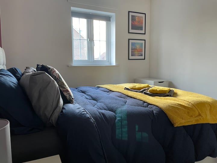 Gloucester 3 Bed Detached House, En-suite 4 Beds - Nailsworth