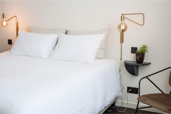 B'guest Luxury Room, Outdoor Swimming Pool, Spa - Bruges