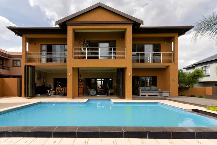 #Alimamaspaces: The Gomolemo Mansion Bedroom 4 - Pretoria
