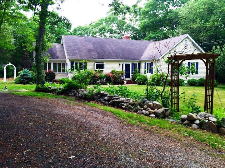 Lovely, Bright 6 Min To Beach Ctrl. Ac Sun Room - Charlestown, RI
