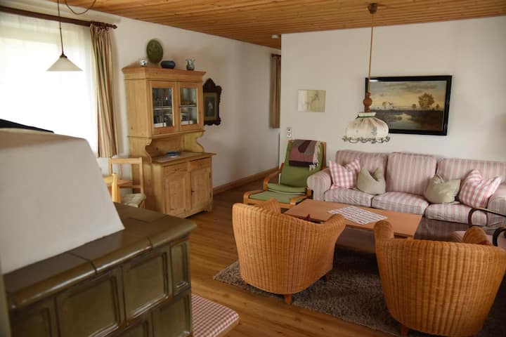 Ferienhaus Gray - Gemütlicher Bungalow Mit Garten - Ettal