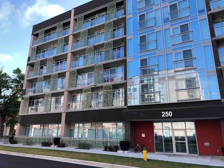 Modern Condo By Universities - St. Jacobs