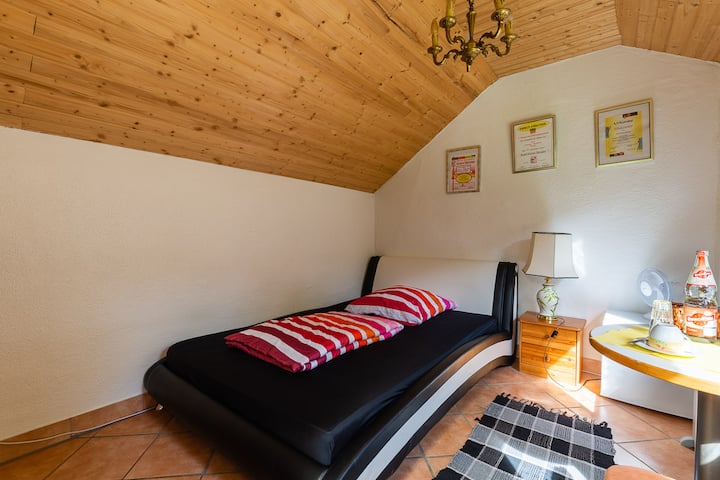 Romantic Tiny Garden House - Offenburg