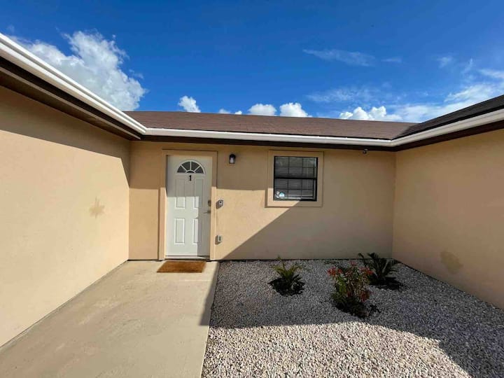 Unit 1. Your Second Home. - Eagle Pass, TX