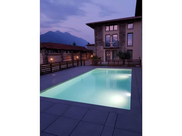 Leonardo Apartment- Pool - Colico