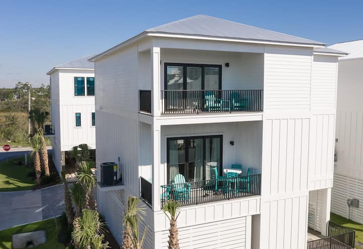 Heart Of Gulf Shores * 3 Primary Suites * Pool - Gulf Shores, AL