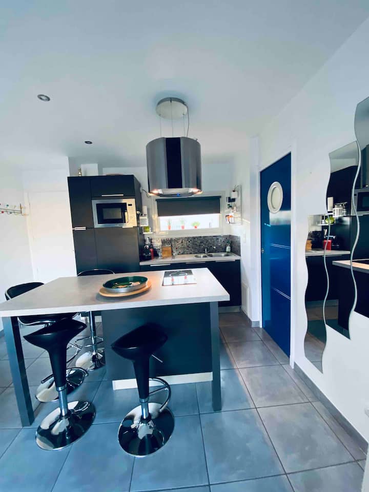 Appartement T2 300m Plage ,à 5mn Du Port De Sanary - Sanary-sur-Mer