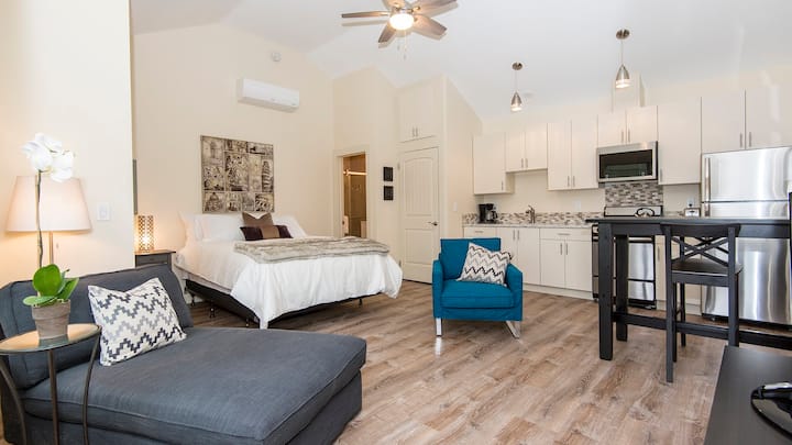 North Portland Studio Apartment - Portland