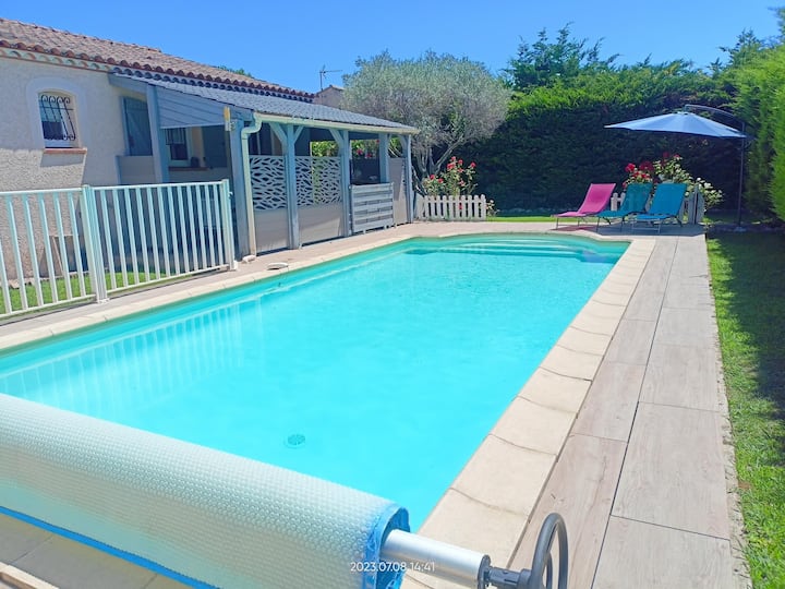 Grande Villa Tout Confort Avec Piscine - Marguerittes