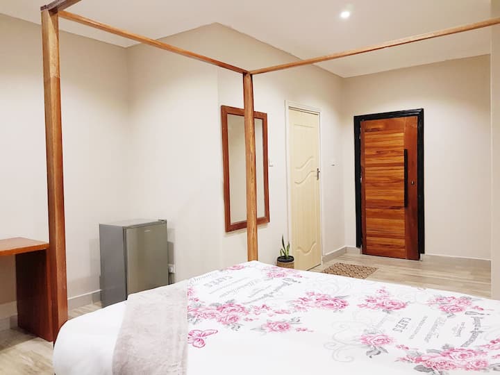 Chinyonga Guest House Spacious Modern Rooms - Blantyre