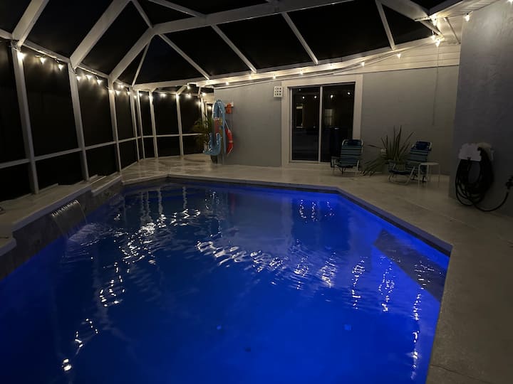 Entire Family Home In Sarasota With A Heated Pool - Sarasota, FL