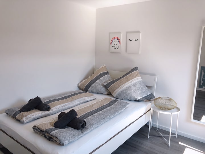 1 Modern & Cozy Apartment "Paris" - Private Room - ライプツィヒ