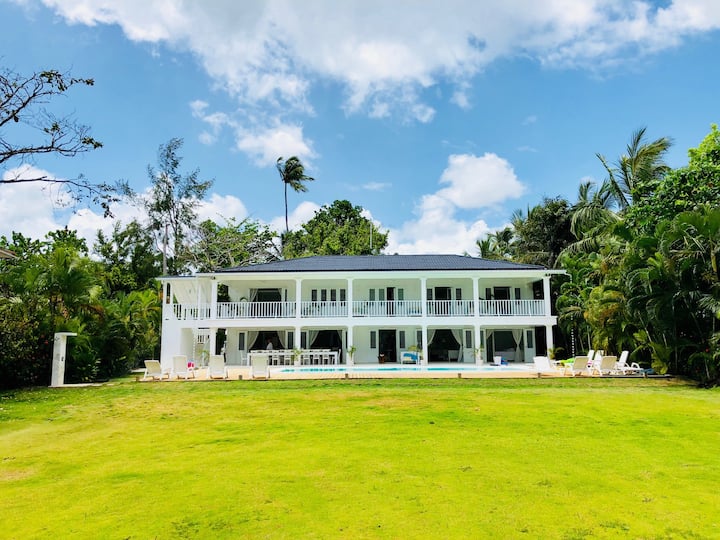 Casa Blanca Luxury Staffed Beachfront Villa - Dominican Republic
