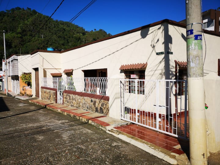 Casa Tres Faros, La Vega, Cundinamarca. - La Vega