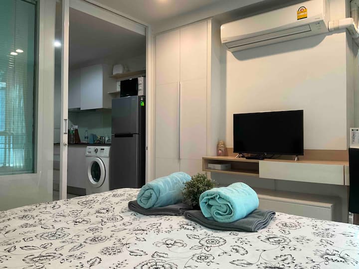 Budget Apt Near Nana And Asoke Skytrain Station - バンコク