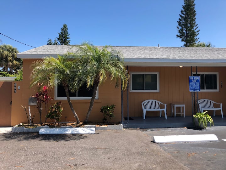 Clearwater Beach Oasis 3 - Clearwater, FL