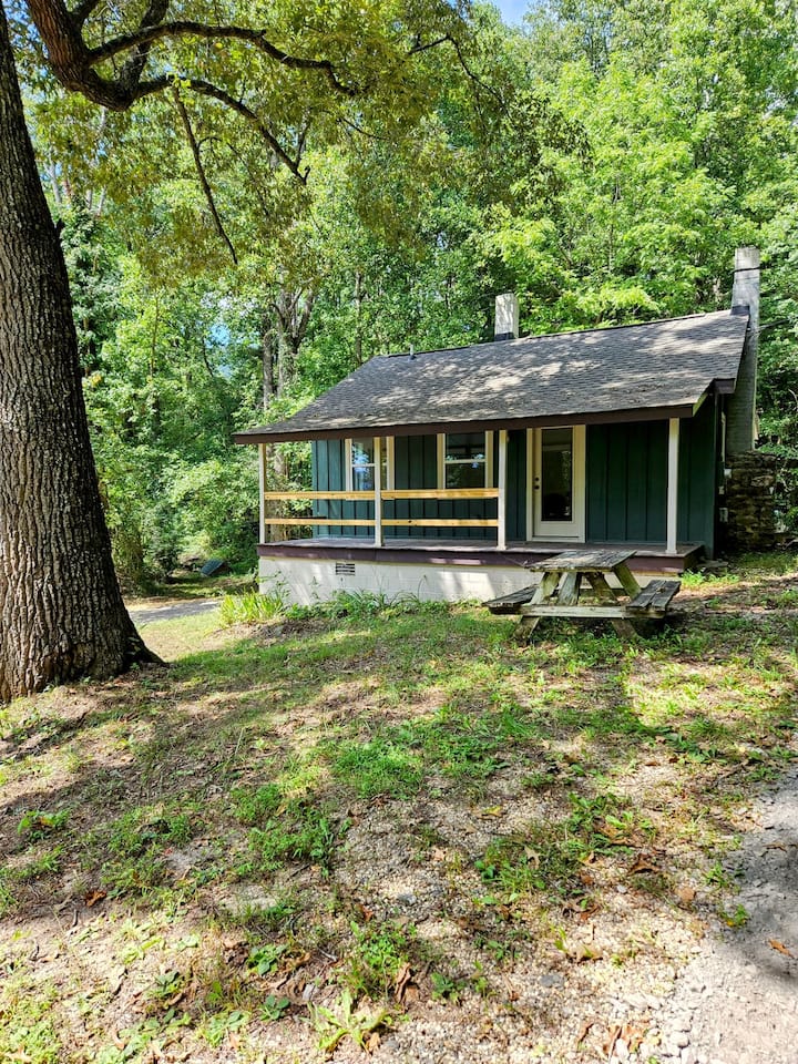 Creekside Cabin - Asheville, NC