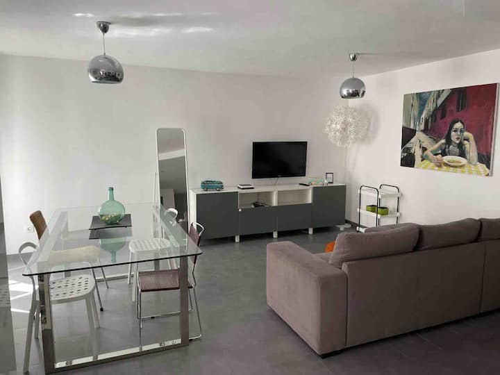 Precioso Y Funcional Piso Con Ubicación Perfecta - Seville