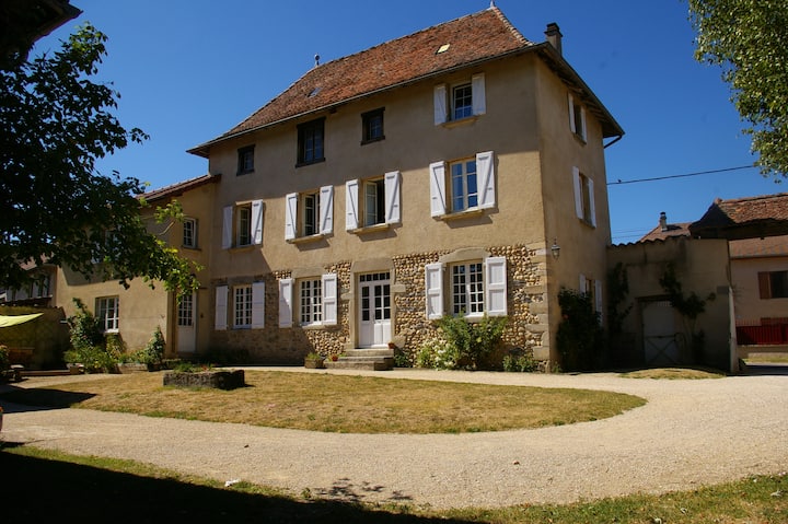 Chambres Familiales Dans Demeure Dauphinoise - Lac de Paladru