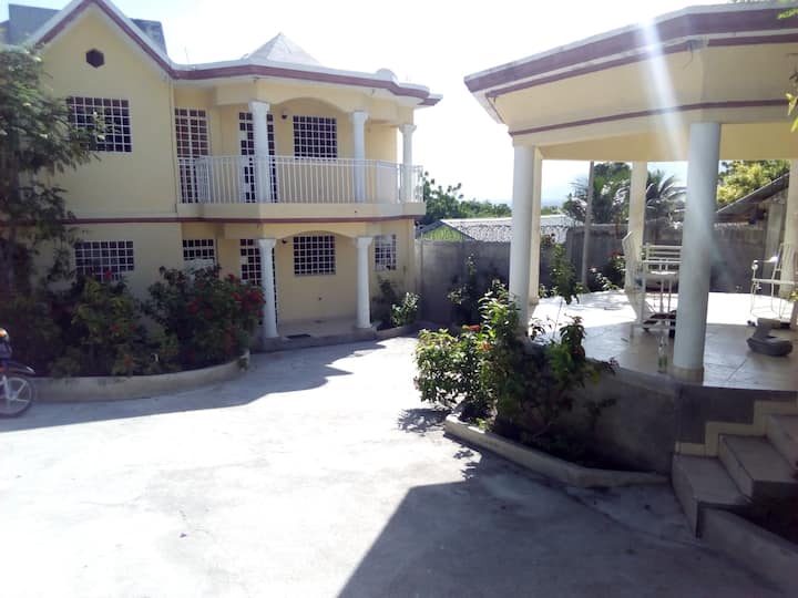 Mst Bdr In Ap:ac-tv-fridge-wifi-agents-nearairport - Port-au-Prince