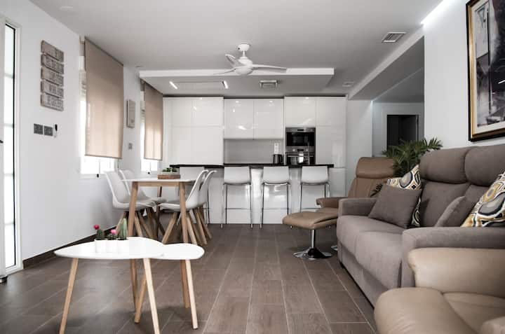 Apartamento A 50 M. De La Playa. - Santa Pola