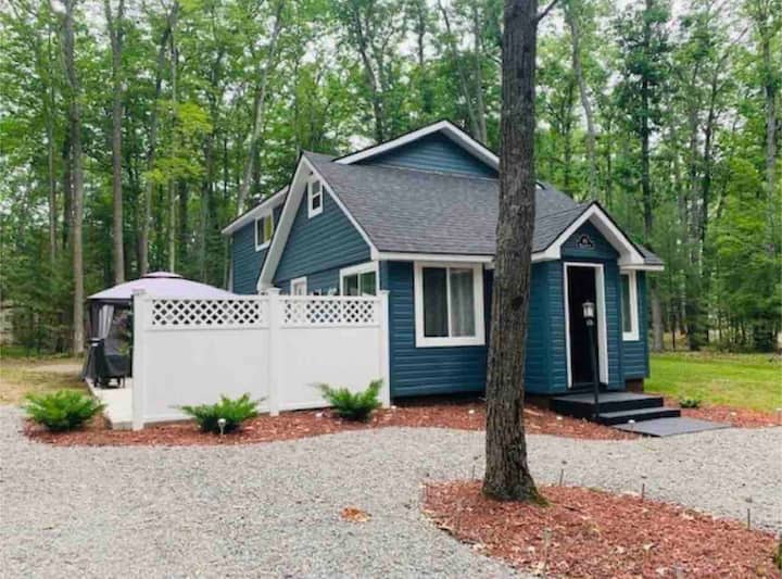New - Blue Haven Cabin W/ Lake Access - Higgins Lake, MI