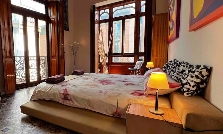 Spectacular Apartment In Central Valencia - Valencia
