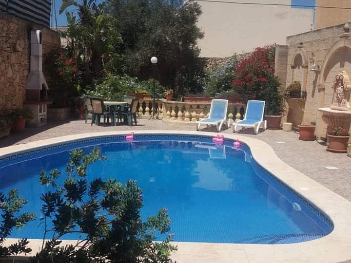 Old Three Bedroom Villa In Sannat - Malta