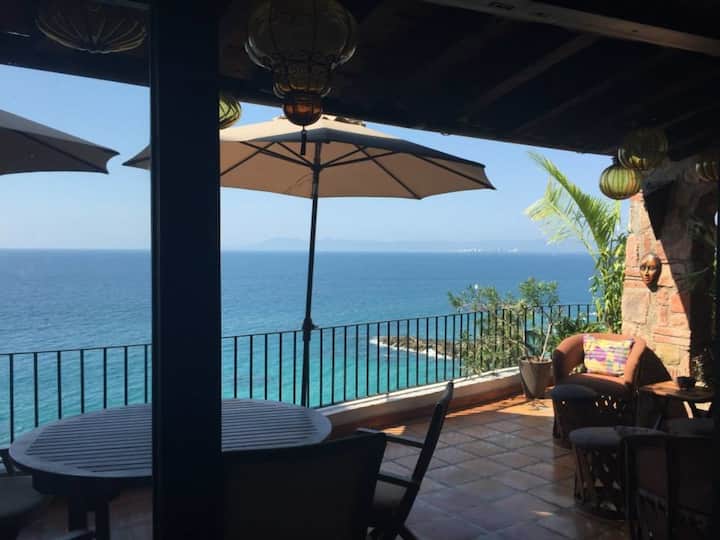 2 Br Romantic Penthouse In Conchas Chinas With Amazing Views & Beach Access - Puerto Vallarta