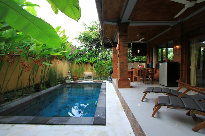 Cozy Villa With Private Pool - Ubud