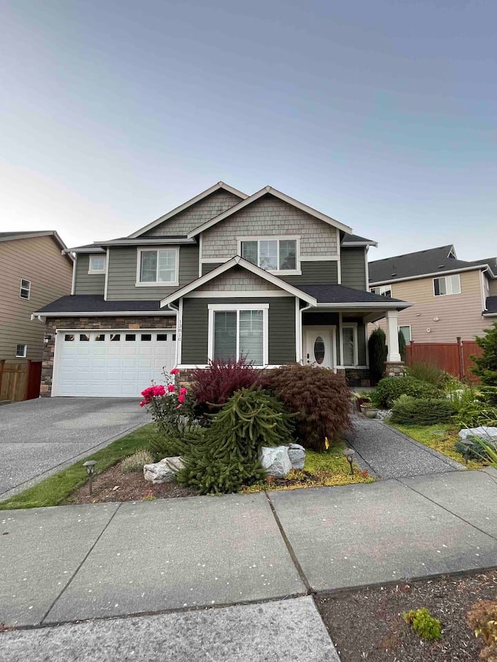 2 Cozy Bedrooms With A Private Bathroom In Ahouse - Edmonds, WA