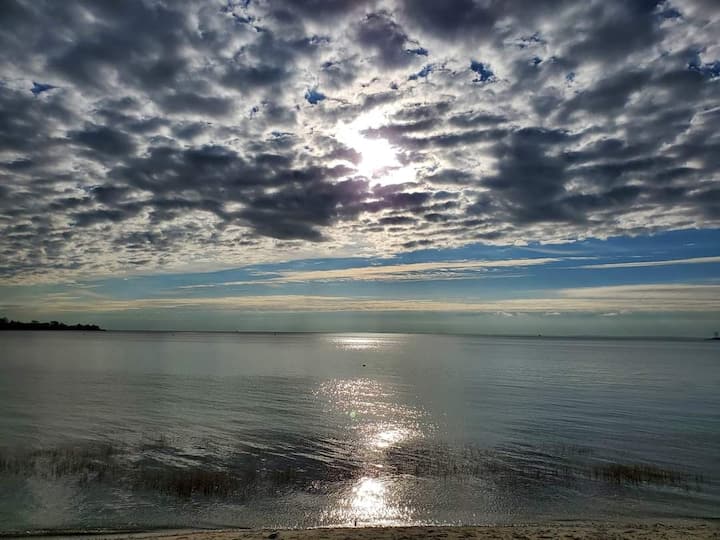 Walk To The Beach - Milford, CT