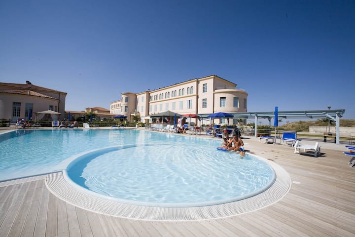 Residence In Parco Naturale  Sul Mare - Livorno