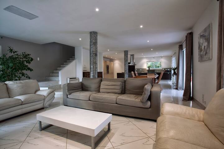 Villa 300m2 Piscine Chauffée Jacuzzi+spa De Nage - Ajaccio