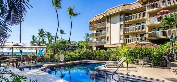 Ocean Front Family Condo Across From Lyman's Cove - ハワイ州