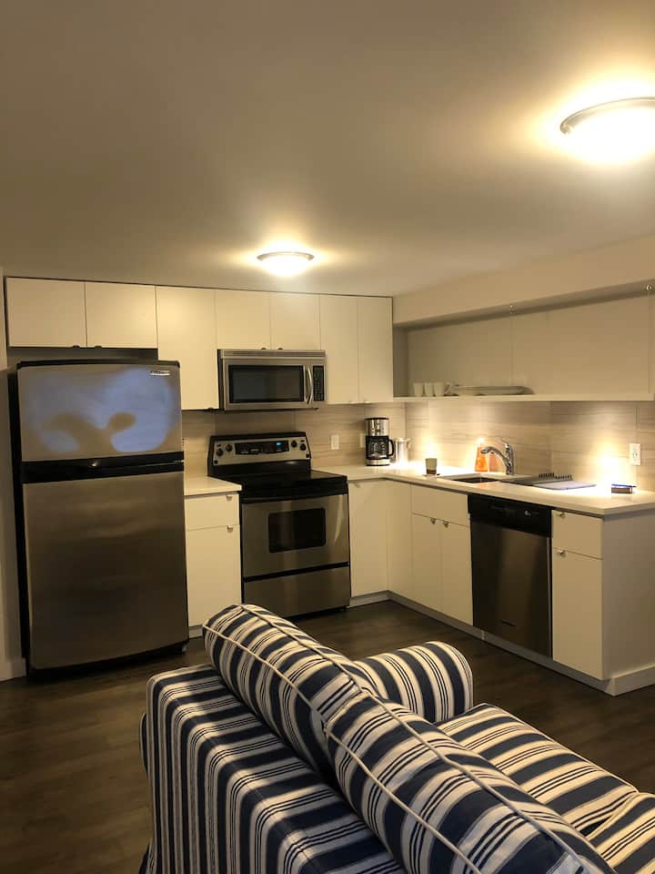 New - 1 Bedroom Guest Suite In Garibaldi Highlands - Squamish