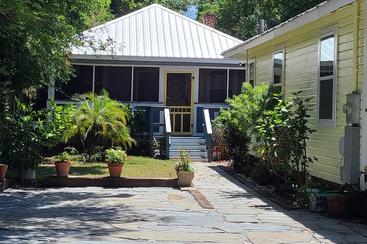 Casa Lola - St. Augustine, FL