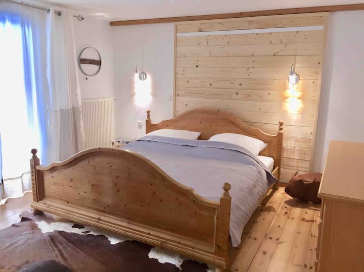 Stylish Big Room “Stier”+ Big Sofa & Balcony - Berchtesgaden