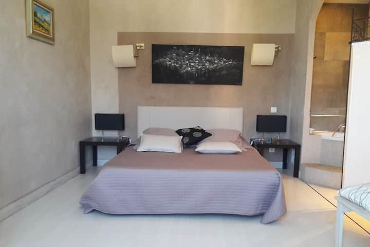 Chambre Alcove Avec Salle De Bain, Climatisé ! - Monteux
