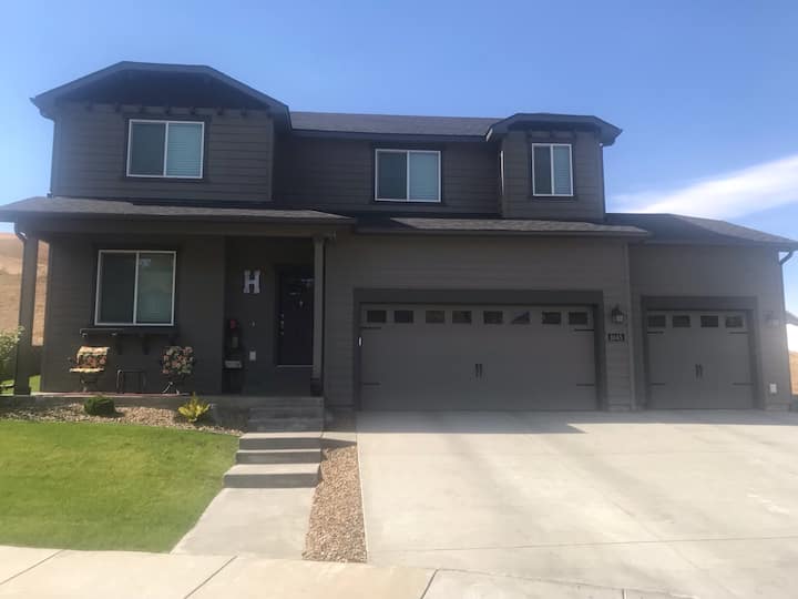 Quiet Culdesac Home - Pullman, WA