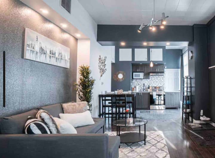 Modern Studio In Downtown Mtl - Saint-Lambert