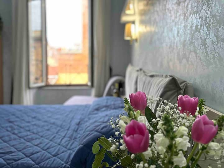 Elegant Rione Monti Suite - Rome