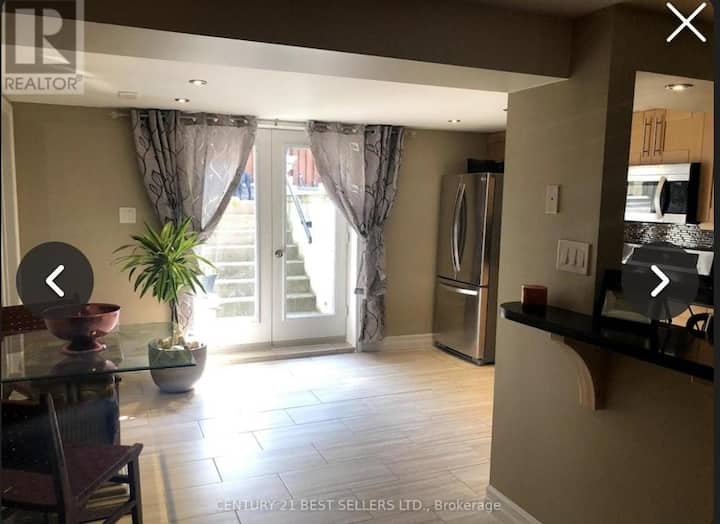 2 Bed Furnished Lower Apartment - Brampton