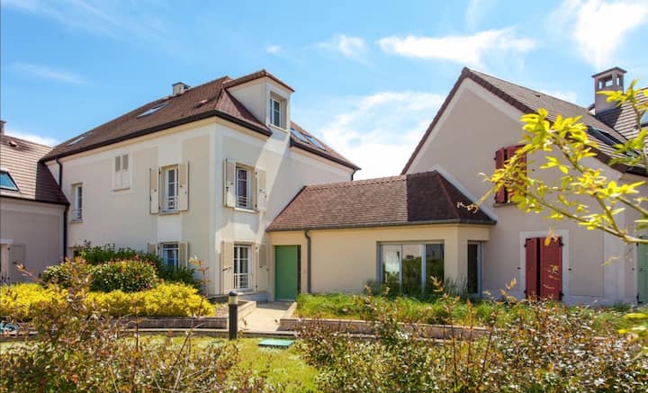 Chessy-bourg , 5 Minutes Disneyland - Chessy