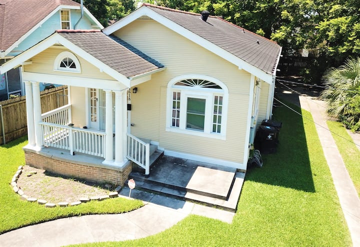 Yellow Beauty…spacious, Comfy, Clean - Chalmette, LA