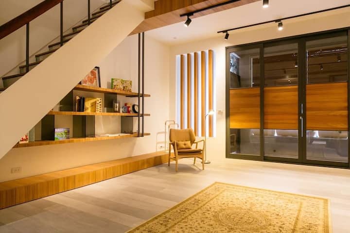 傳家 Entire Townhouse 細緻優雅  4-8位 整棟房源 ，適合家庭好友微旅行 - Tainan City