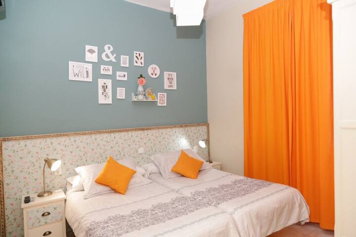 Pension Internationale - Chambre Double ÉConomique Avec Salle De Bains Privative (1 Ou 2 Lits) - Tarif Standard - Córdoba