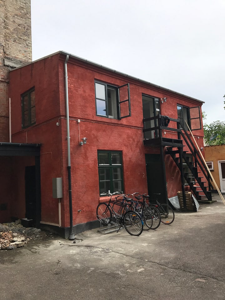 Røde Baghus 1. Sal Til Venstre - Copenhagen