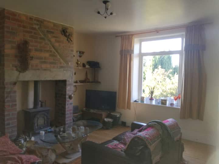 Long Term. Cosy2 Bed House Free From Jan For2/3mth - Huddersfield