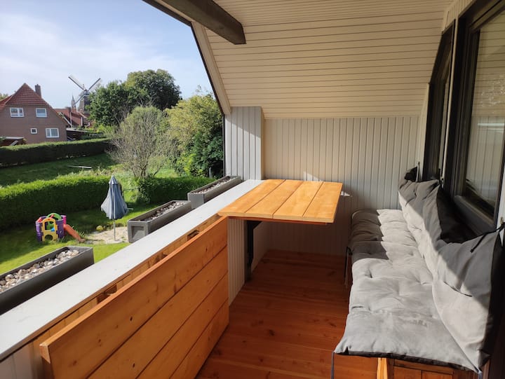 130 Qm Wohnung Im 1- Og Mit Großem Lounge-balkon - Jever